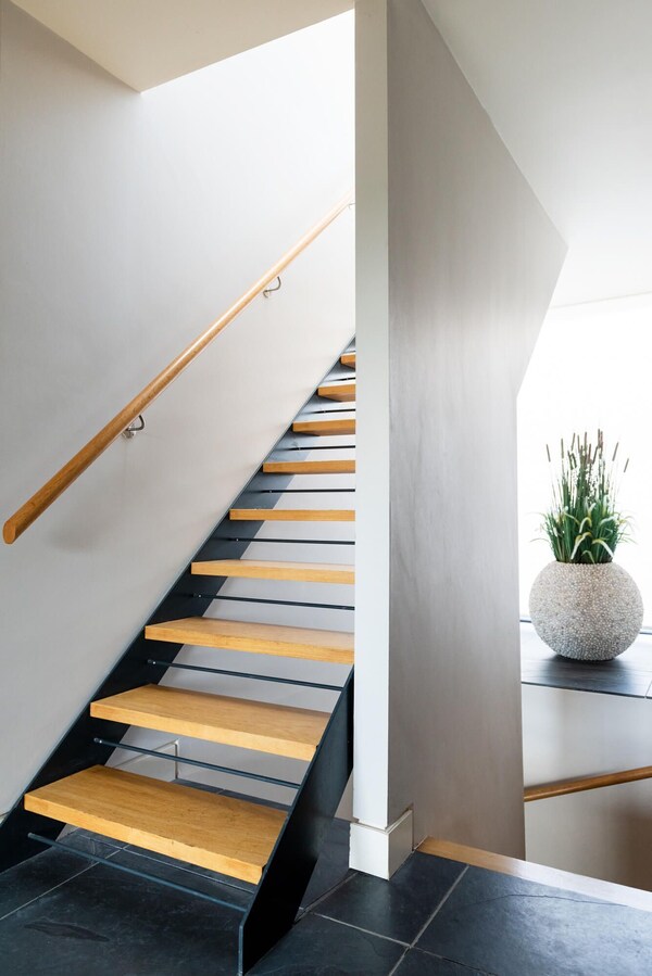 The Tower -  A Luxury Waterfront Home, Moments From The Beach - Salcombe