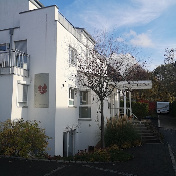 Single Room-classic-shared Bathroom-no View-gemeinschaftsbad - Bonn