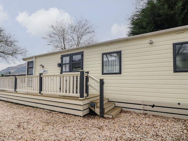 Loch Lomond Holiday Home, Pet Friendly, With A Garden In Crianlarich - Loch Lomond