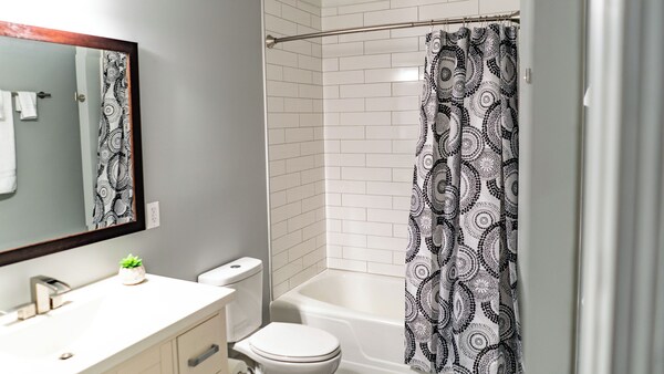 Charming 2br Guest House In Historic High Point Walk To Hpu, Museums & Dining! - High Point, NC