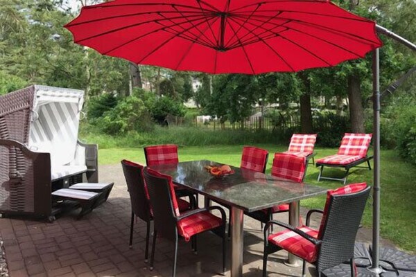 Große Ferienwohnung Mit 2 Bädern Und Südterrasse In Strandnaher Lage - Dierhagen