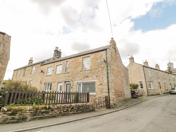 4 Tyne View, Pet Friendly, With Open Fire In Wark - Chipchase Castle