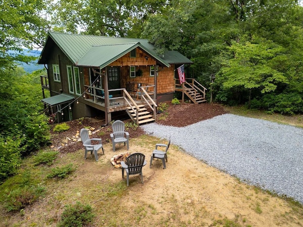 Best Blue Ridge Sunset View In Brevard! Cabin On 12 Acres, Firepit, Dogs Welcome - Brevard, NC