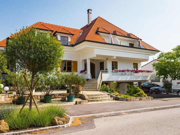 Landhaus Luka - Appartement Typ 3 "Holunderblüte" - Burgenland