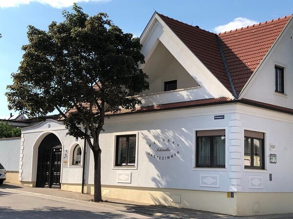 Double Room With Shower, Wc - Gabi Schindler - Sopron