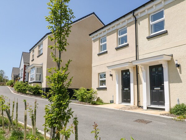 Meadow Bay, Pet Friendly, Character Holiday Cottage In Appledore - Instow