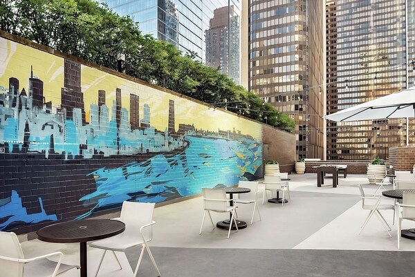 Best Value, Quality Stay! Outdoor Pool, Parking Onsite, Near Ohio Street Beach - Chicago