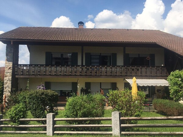 Ferienwohnung Mit Großzügigem Balkon - Rinchnach