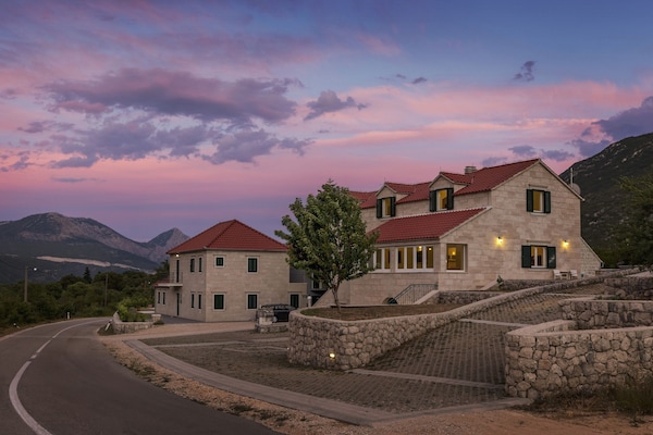 Haus Mit Pool Für Familien žUpa, Zagora (K-21245) - Tučepi