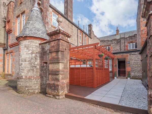 Apartment 2, Family Friendly, Character Holiday Cottage In Buchlyvie - Aberfoyle