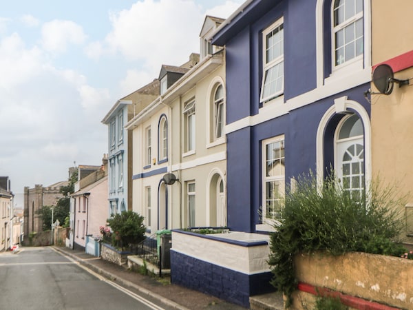 27 Exeter Street, Pet Friendly, With A Garden In Teignmouth - Dawlish