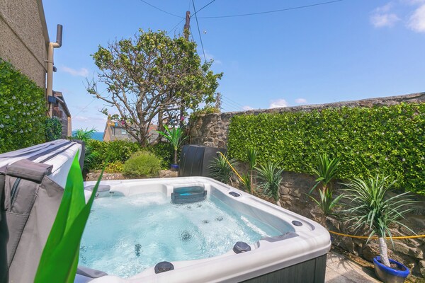 Spernenwyn, Character Holiday Cottage, With Hot Tub In St Ives - St Ives
