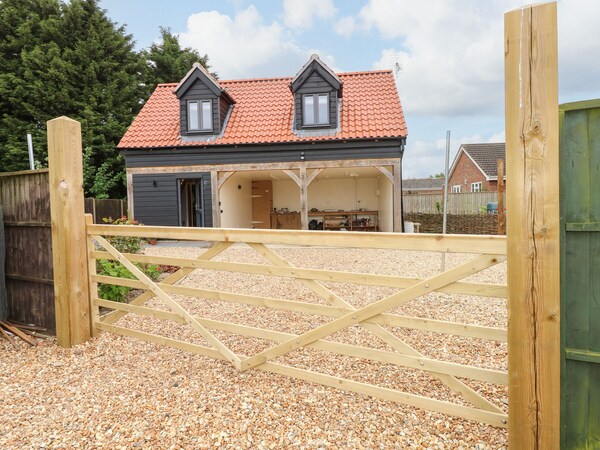 Strawberry Fields Annex, Pet Friendly, With A Garden In Emneth - Wisbech