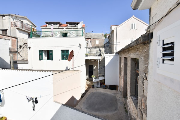 Apartment Miledina (96251-a1) - Primosten - Primošten