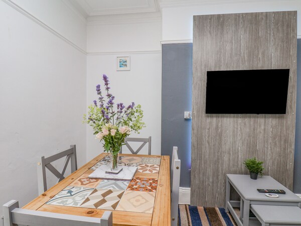 Harbour View, Family Friendly, Country Holiday Cottage In Bridlington - Flamborough