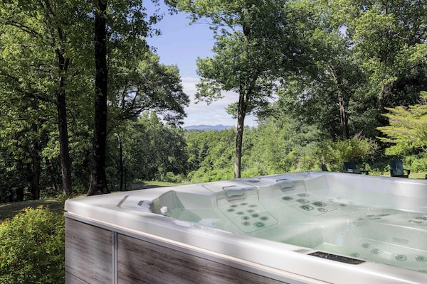 Catskill Estate Epic Views, Hot Tub - Kingston, NY