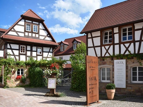 Wohlfühl Doppelzimmer Mit Südbalkon - Landhotel Hauer - Leinsweiler