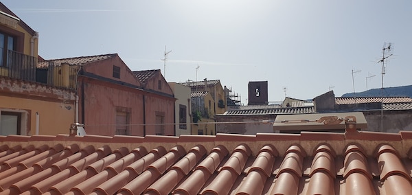 Detached House With Large Equipped Terrace, Pets Welcome - Bosa