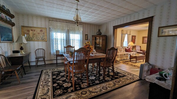 Come To My Home Farmhouse.  4 Bedrooms, Wifi, Ac In  Mcconnellsburg, Pa. - Cowans Gap State Park, Fort Loudon