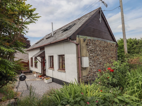 Northwood Barn, Pet Friendly, With A Garden In Okehampton - Okehampton