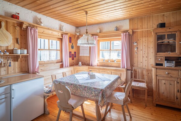 Apartment 1 Overlooking The Forest - Almberg
