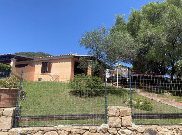 Villa With Garden 880mt Beach, Portottioluaffitti - San Teodoro