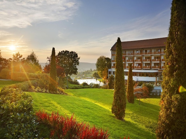 Doppelzimmer Klassik - Hotel Und Spa Der Steirerhof Bad Waltersdorf - Bad Waltersdorf