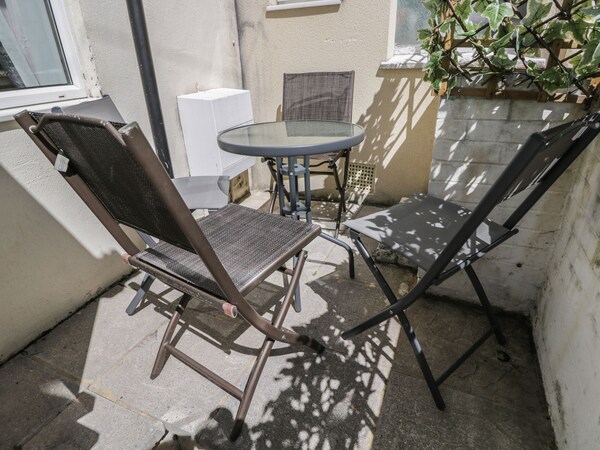 Saddlers Cottage, Pet Friendly, Country Holiday Cottage In Weymouth - Weymouth