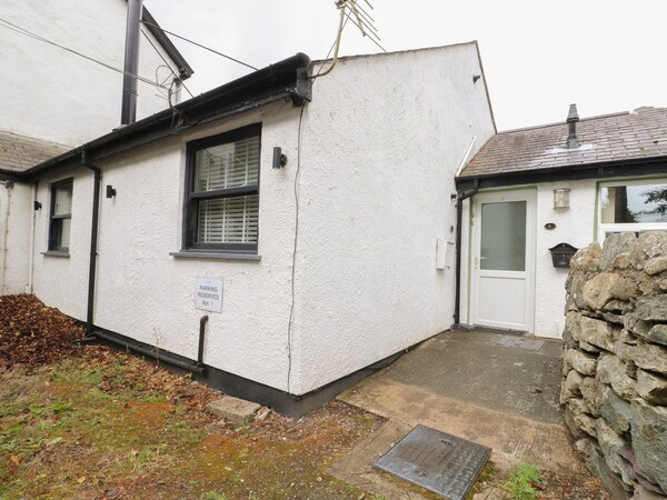Fir Tree Cottage, Pet Friendly, With A Garden In Llanrug - Llanberis