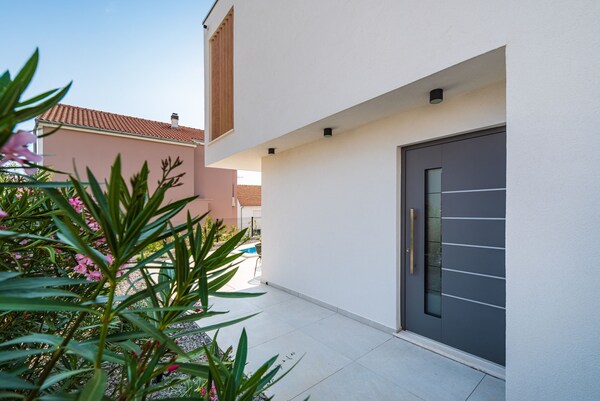 Apartments Villa Cvita (96511-a1) - Primosten - Primošten