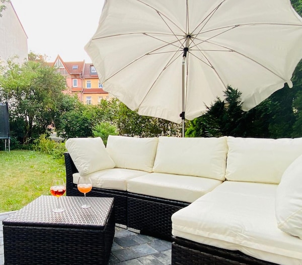 Family Friendly/home Office/garden + Trampoline - Jena