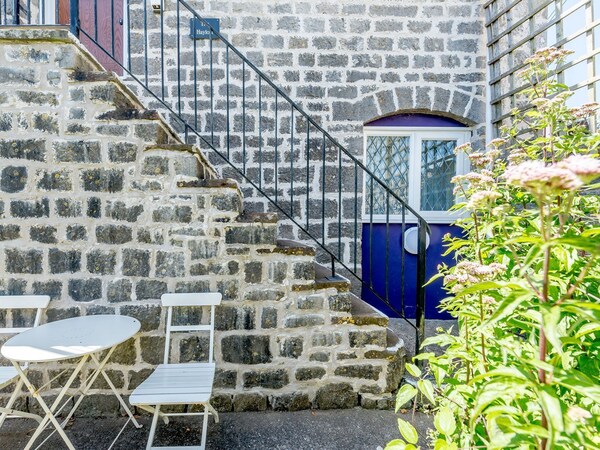 The Hayloft, Pet Friendly, With Pool In St Florence - Freshwater East
