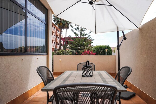 Bright House With Working Space - El Medano