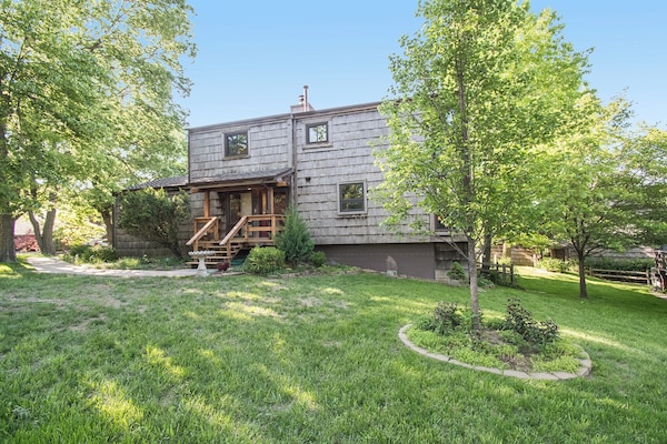 Gorgeous Home In Fontenelle Forest, Peaceful, Close To Downtown, Zoo, Offutt Afb - Glenwood, IA