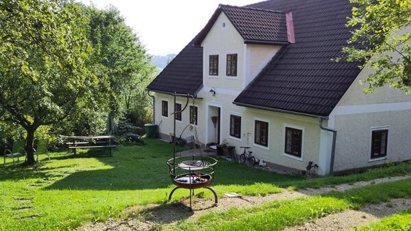 Large Vacation Home With Natural Garden In Idyllic Secluded Location - Amstetten