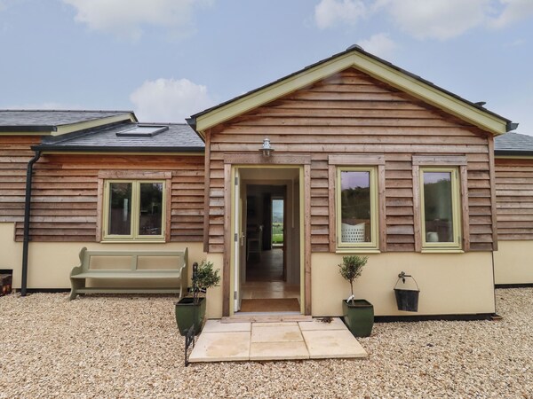 Cotswold View, Family Friendly In Shipton Under Wychwood - Burford, UK