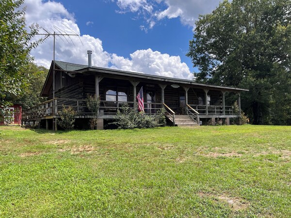 Royal Cabin Between Lake Quachita And Hot Springs - Arkansas