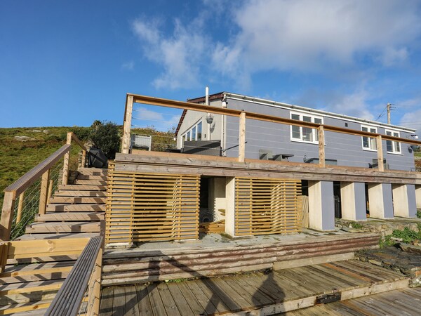 Bryn Y Mor, Pet Friendly, Country Holiday Cottage In Llwyngwril - Tywyn