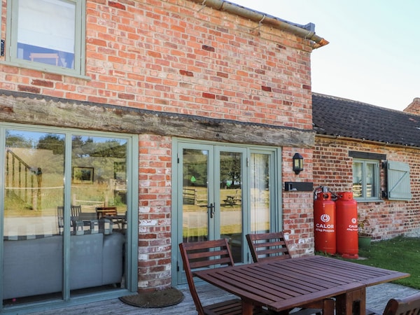 The Cart House, Romantic, Character Holiday Cottage In Skipsea - Hornsea