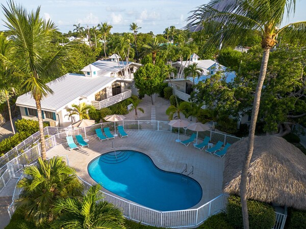 Relax And Recharge! Pets Allowed, Outdoor Swimming Pool, Free Parking! - Islamorada, FL