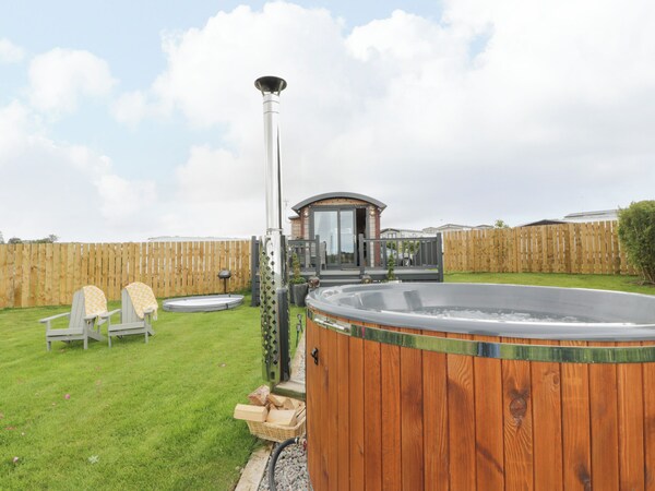 Greenacres Carriage, Romantic, With Pool In Maybole - Écosse