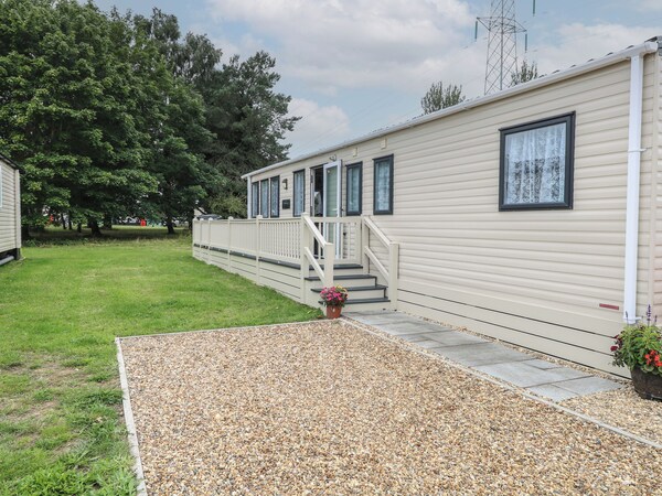 Stanley's Lodge, Foxburrow Hang, Family Friendly In Belton, Norfolk - Great Yarmouth