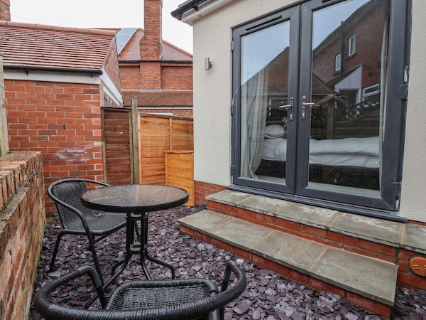 The Woodpecker, Character Holiday Cottage In Scarborough - Scarborough