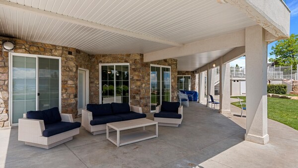 Sunrise Resort Room #103 | 1 Bed, 1 Bath - Utah