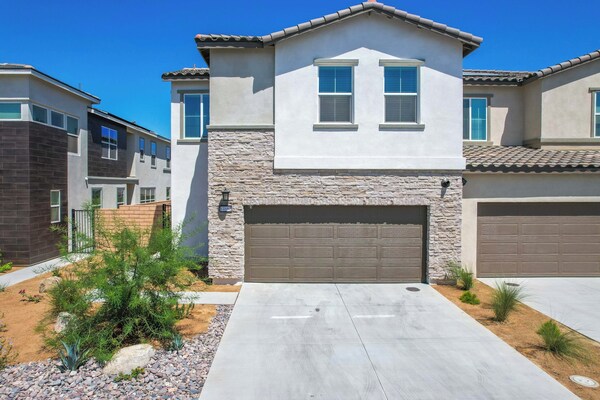 Majestic Lake Escape - Indio, CA