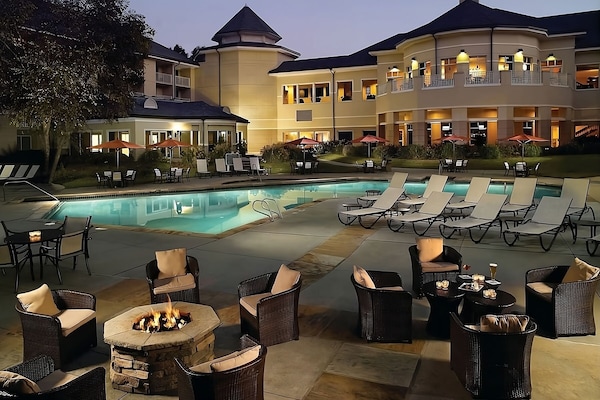 Relax In Between Adventures! Pet-friendly Unit Near Summit Skyride! Parking! - Lithonia, GA