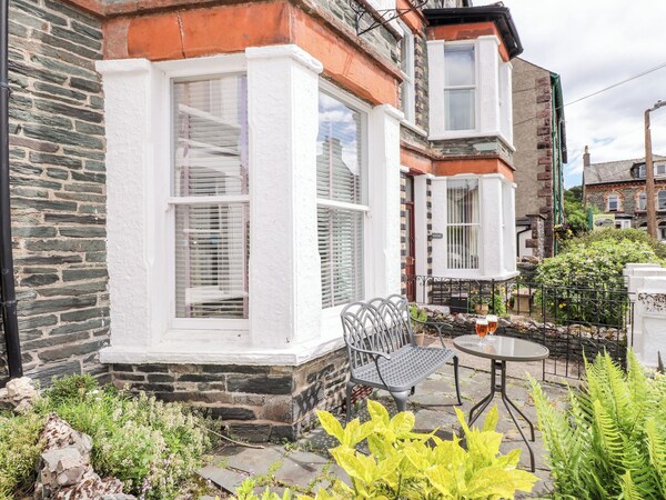 Oakhurst, Pet Friendly, Character Holiday Cottage In Keswick - Keswick