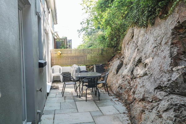 8 Rosewall Cottages, Pet Friendly, With A Garden In St Ives - St Ives