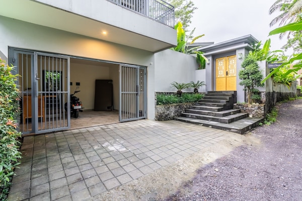 Tropical Oasis 3br Chakola Villa With Private Pool - Ubud