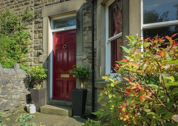 Church View, Pet Friendly, With Open Fire In Buxton - Buxton